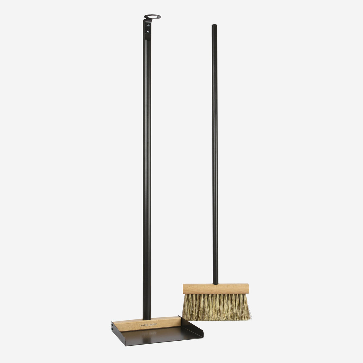 Clynk Natural long handled brush & dustpan set - - Andrée Jardin